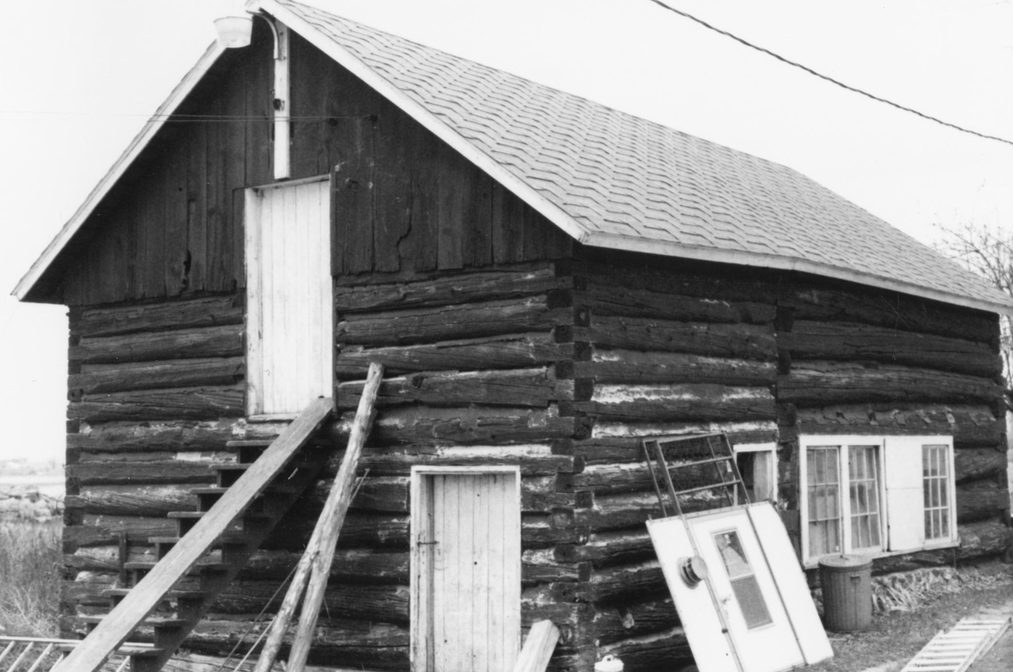 ‎Pig sty and granary - UWDC - UW-Madison Libraries