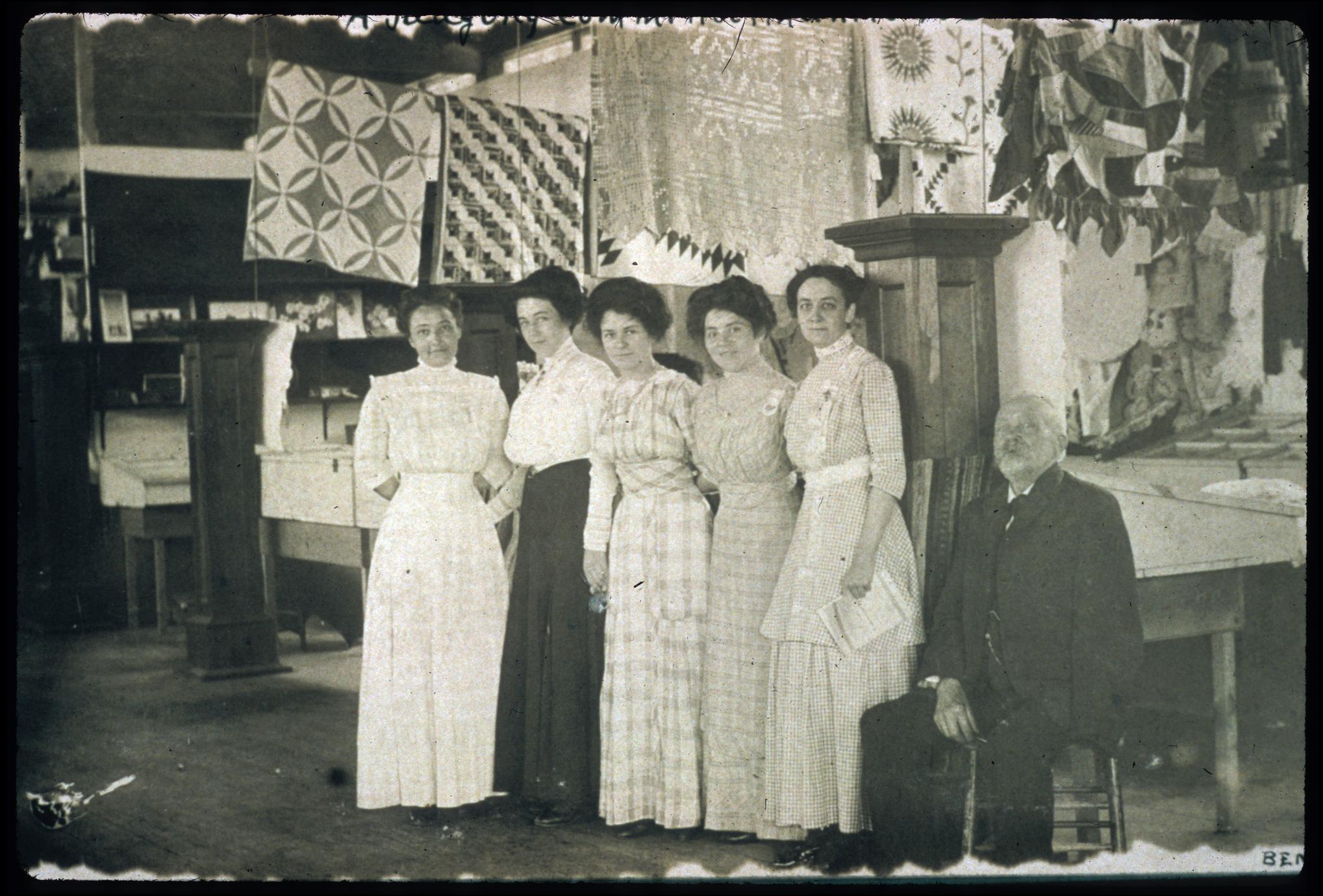 ‎County Fair judges - UWDC - UW-Madison Libraries