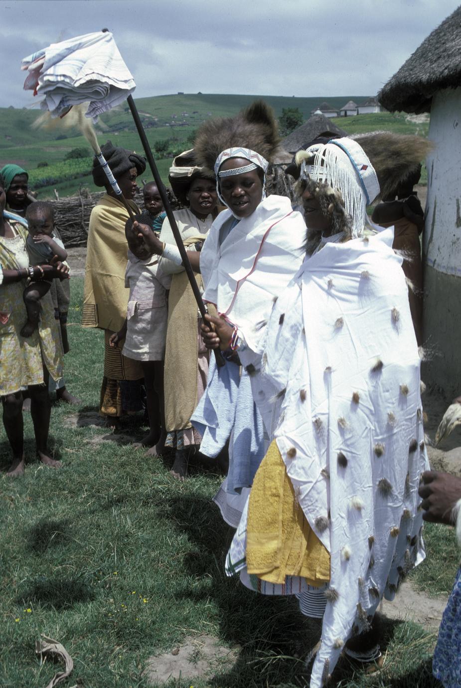 ‎Xhosa Transkei dance - UWDC - UW-Madison Libraries