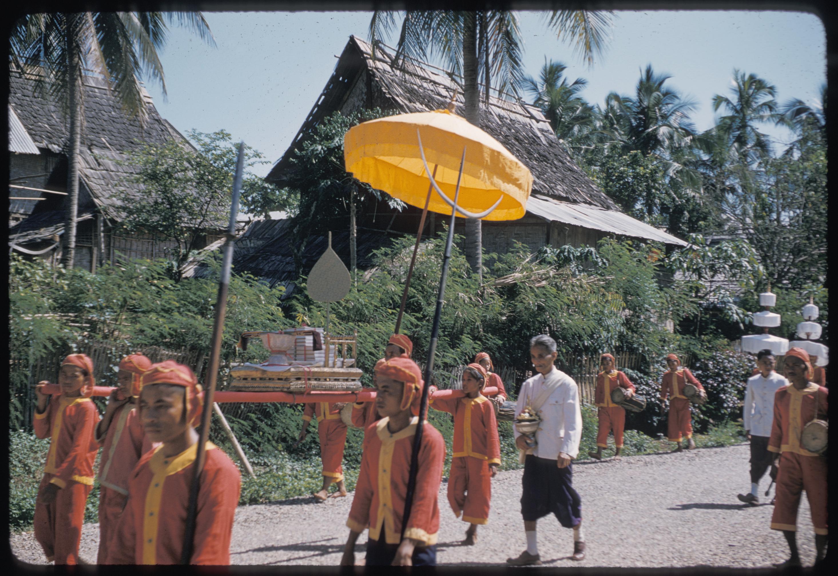 ‎2500th Anniversary of Buddhism : Kammu (Khmu') guards - UWDC - UW ...