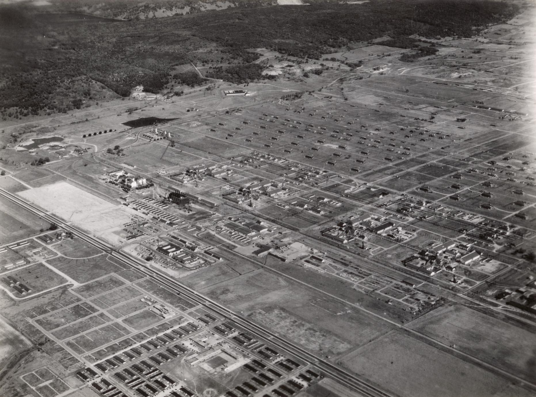 ‎Badger Army Ammunition Plant aerial view - UWDC - UW-Madison Libraries