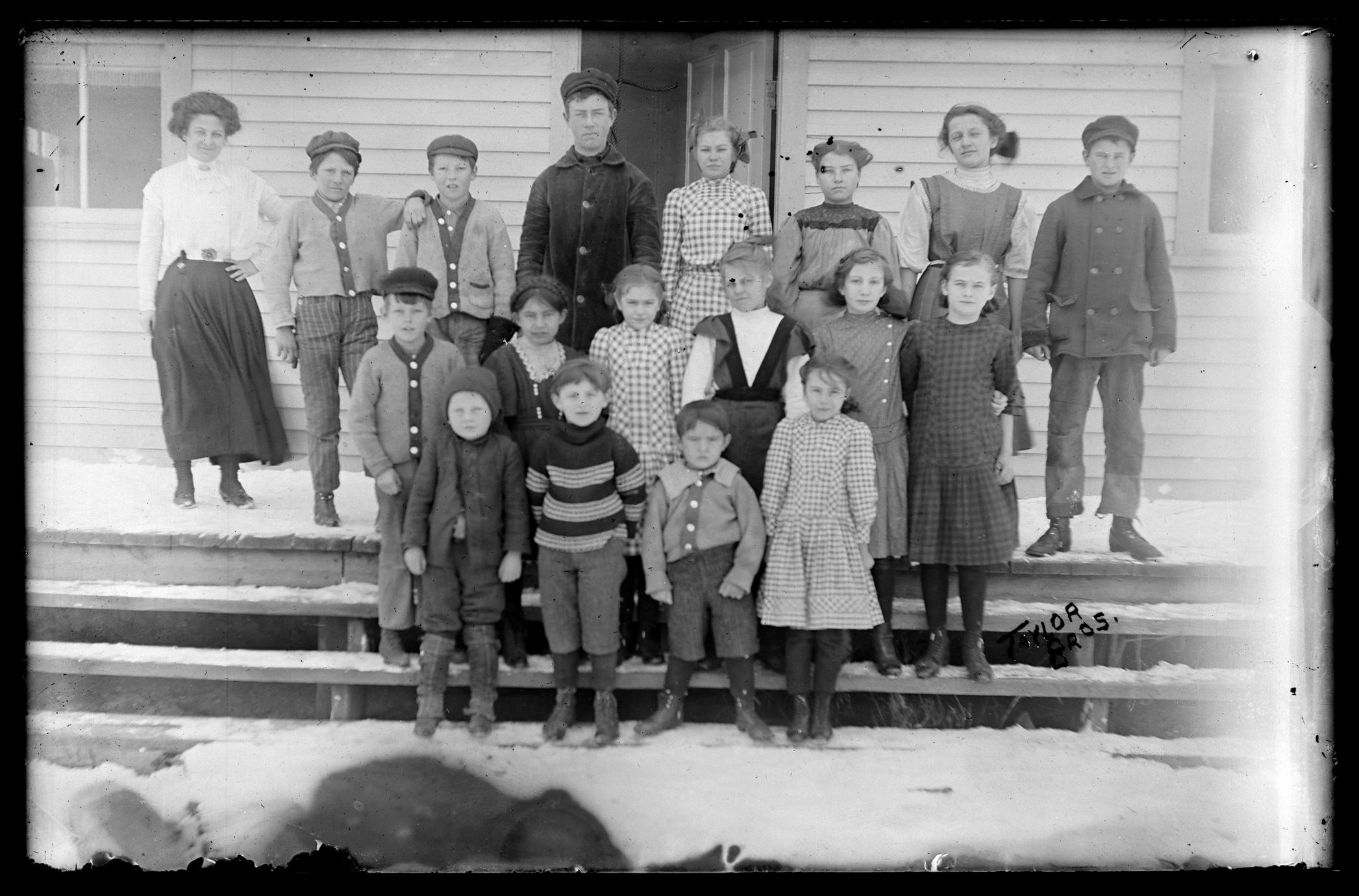 ‎Rural school and class, exterior - UWDC - UW-Madison Libraries