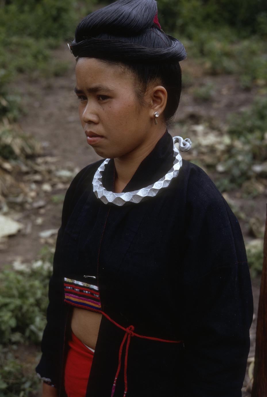 ‎Ethnic Phuan woman - UWDC - UW-Madison Libraries