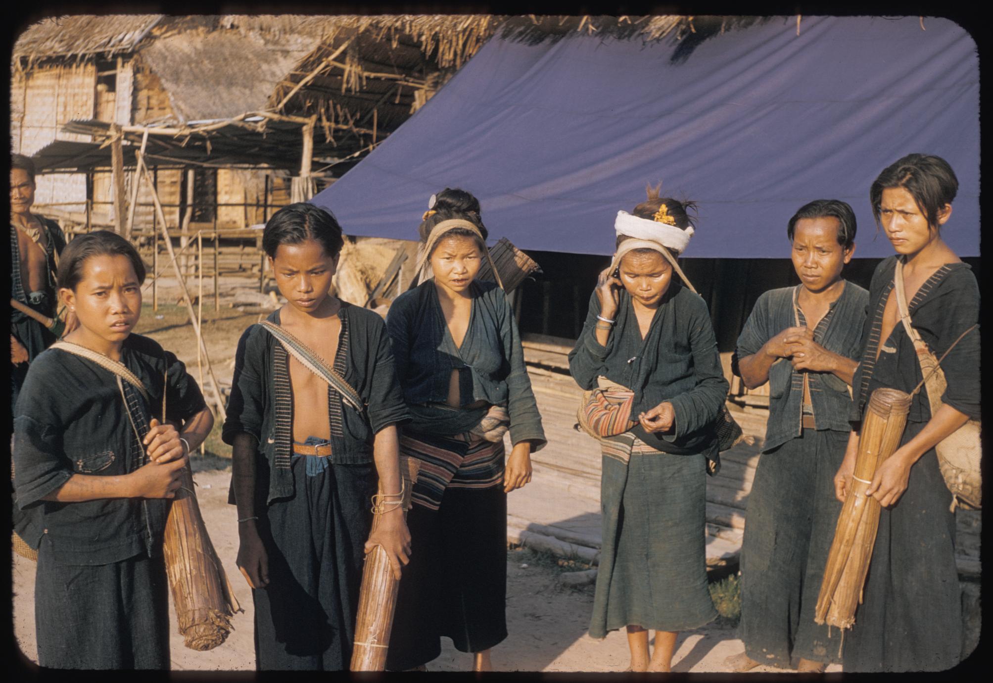 ‎Kammu (Khmu') near Muang Xay - UWDC - UW-Madison Libraries