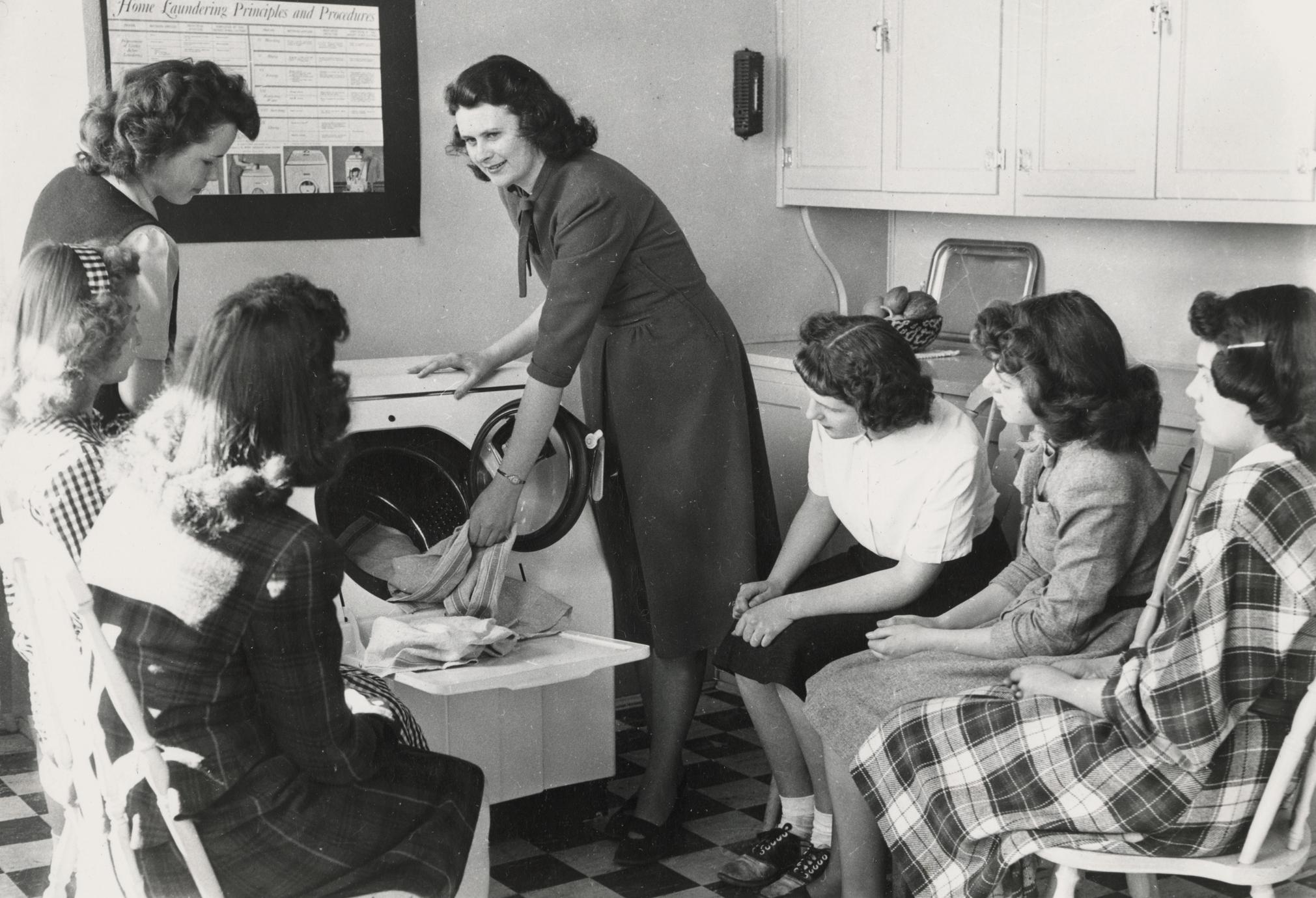 ‎Laundry class - UWDC - UW-Madison Libraries