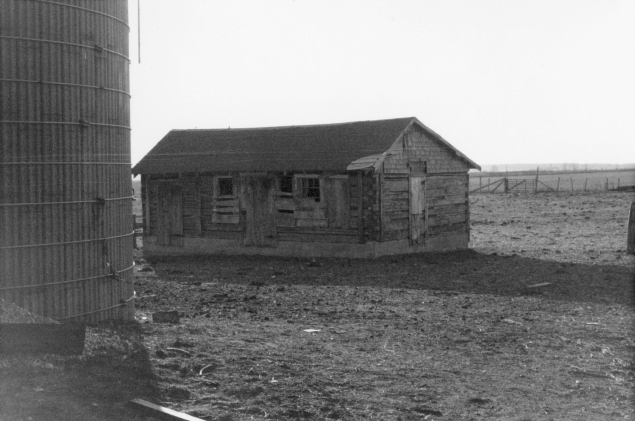 ‎Hog barn - UWDC - UW-Madison Libraries