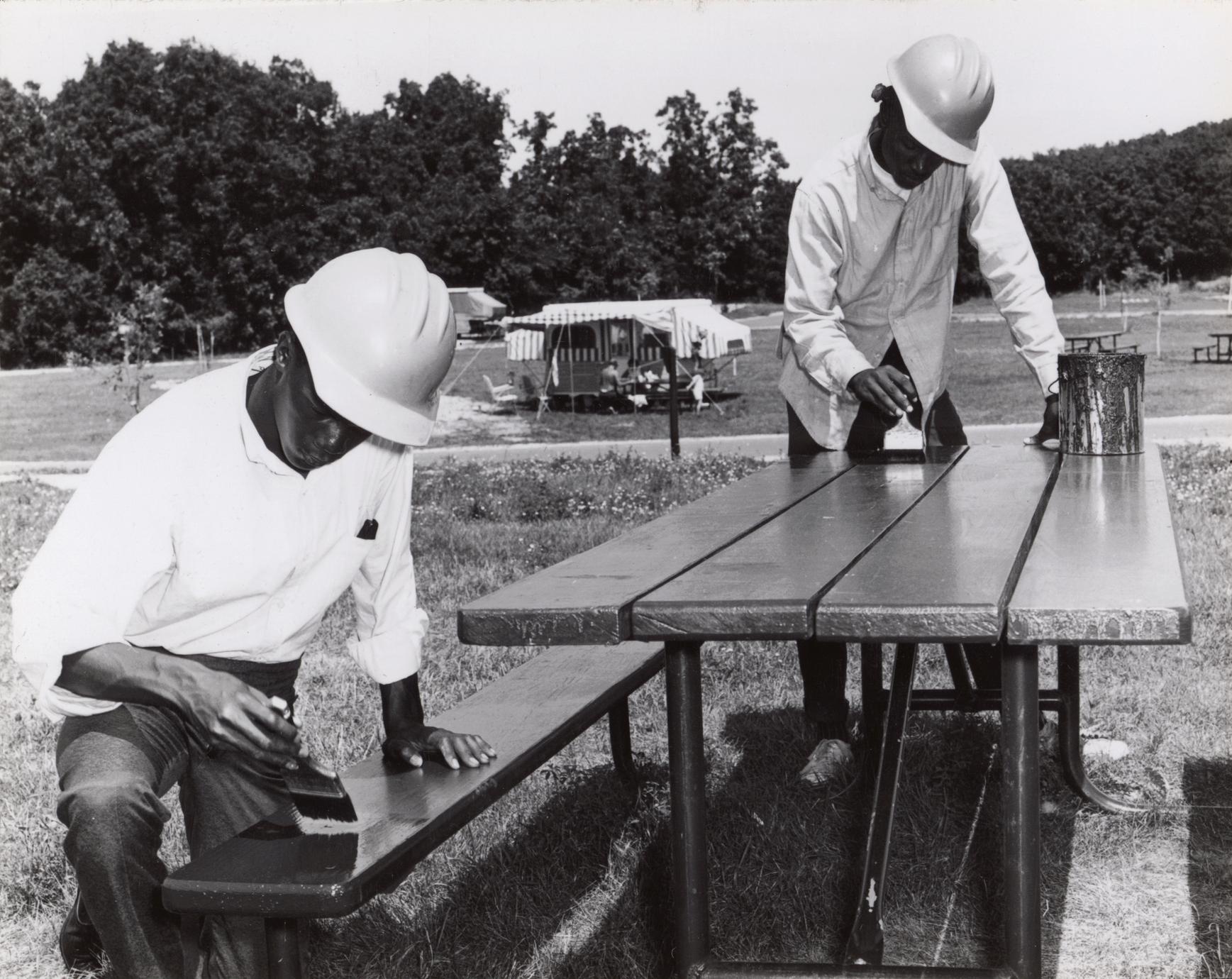 ‎Milwaukee youth camp - UWDC - UW-Madison Libraries