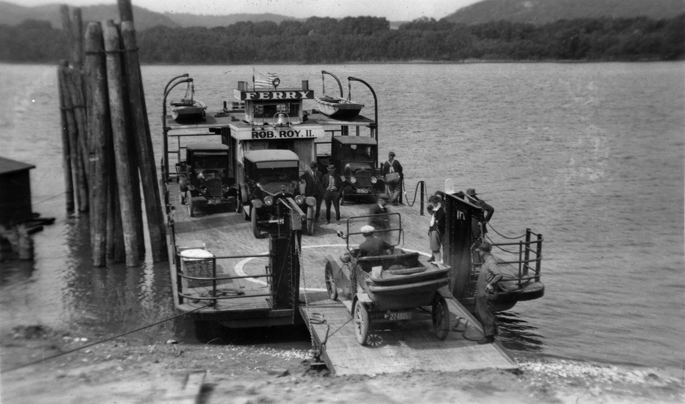 ‎Rob Roy No. 2 (Ferry, circa 1920s) - UWDC - UW-Madison Libraries
