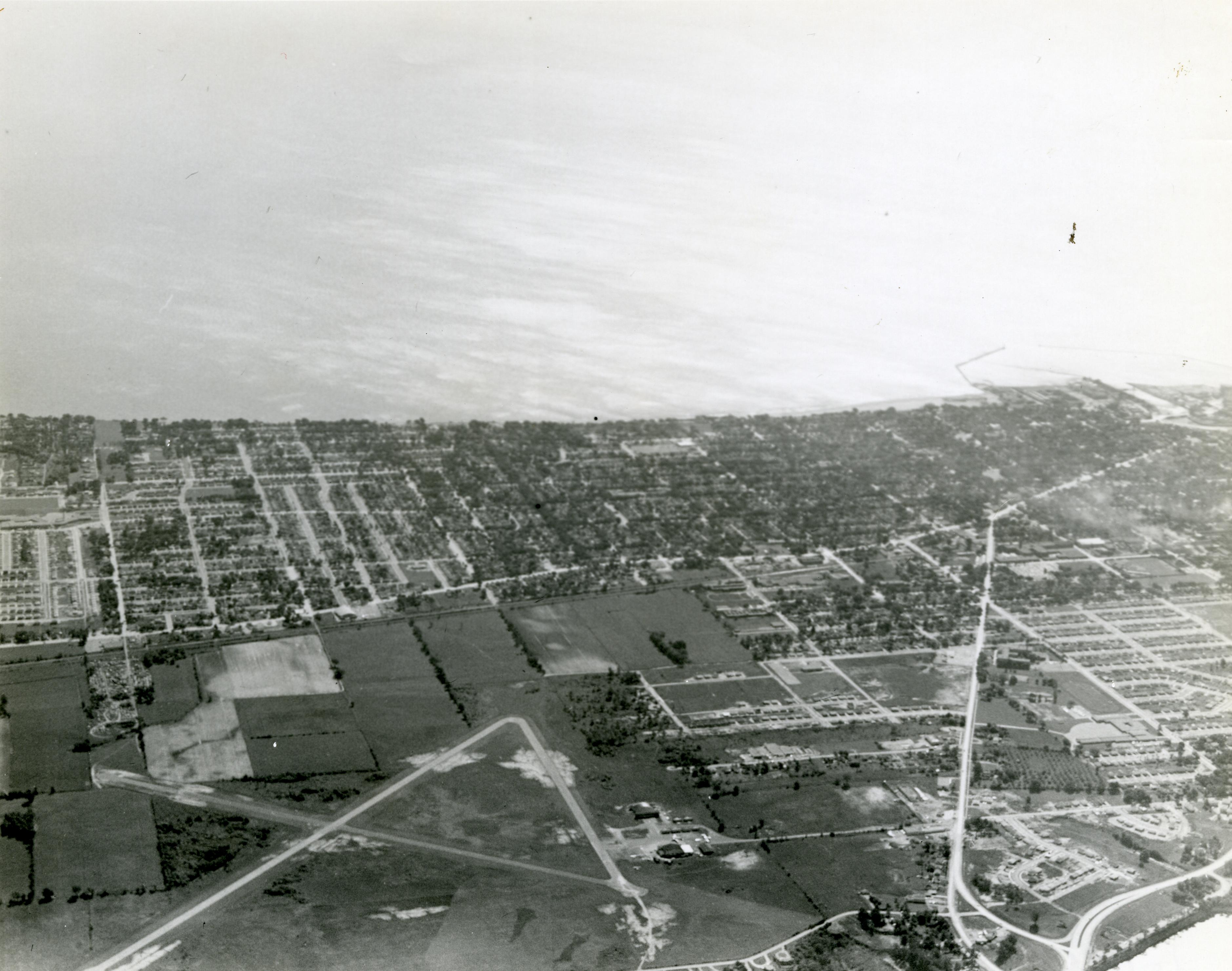 ‎Aerial view of Racine Airport - UWDC - UW-Madison Libraries