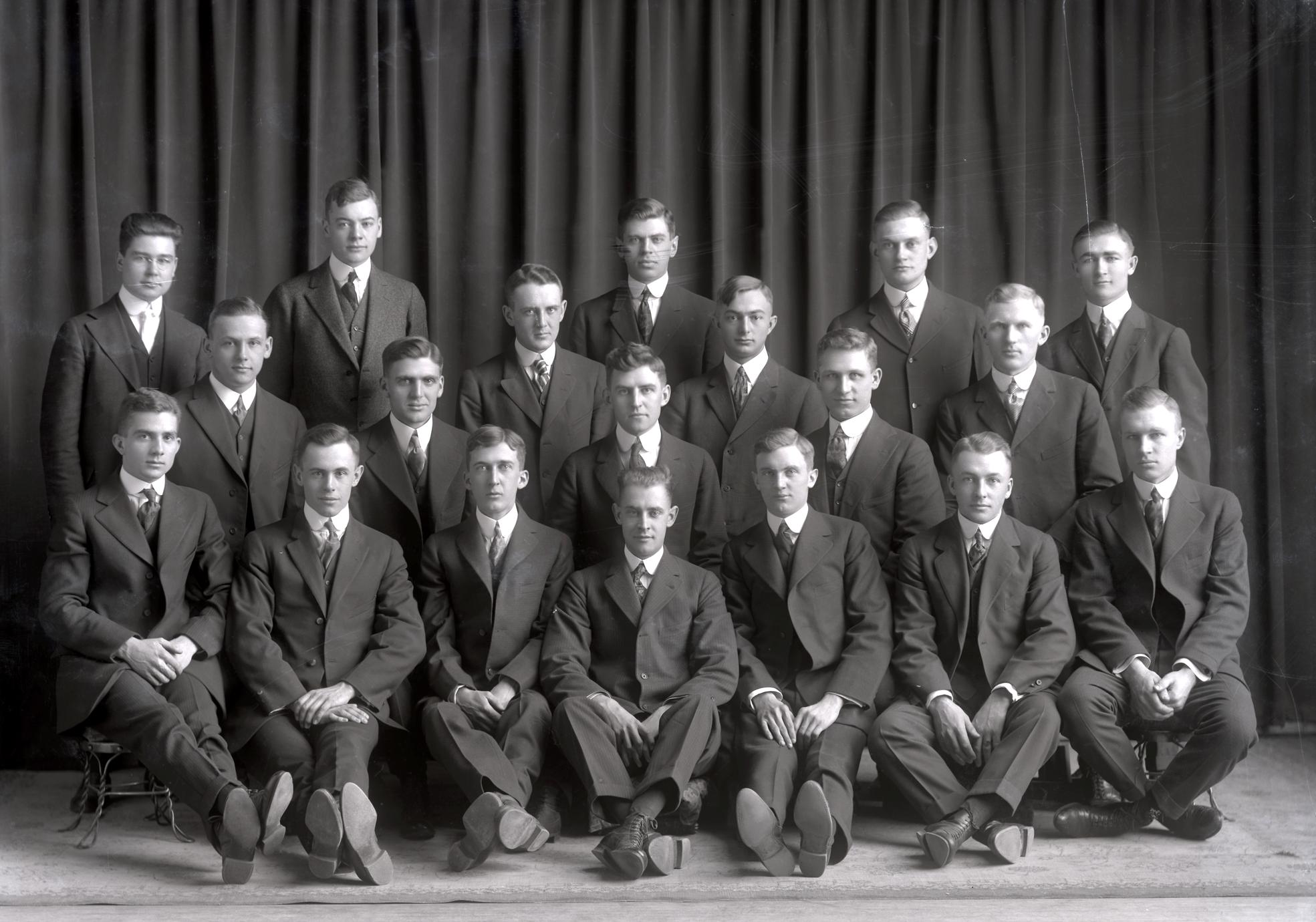 ‎Fraternity Alpha Zeta, 1915 - UWDC - UW-Madison Libraries